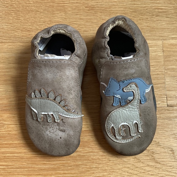 Robeez | Shoes | Robeez Soft Soles Shoes Gray 824mo | Poshmark